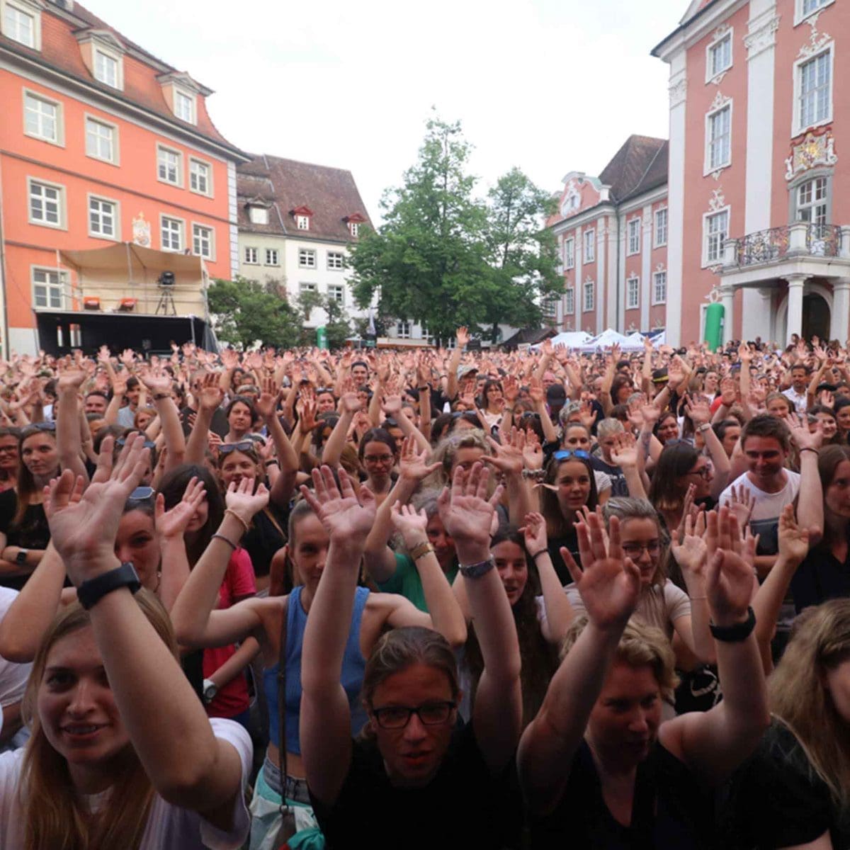Schlossplatz Meersburg - AC Live by Allgäu Concerts